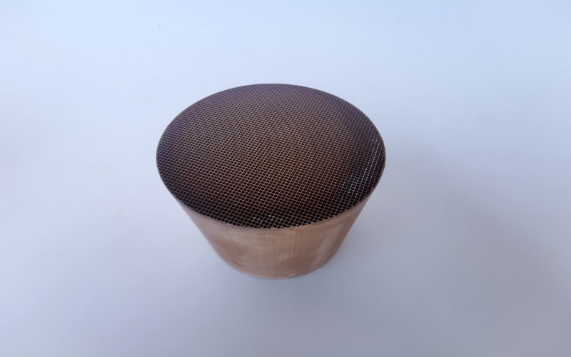 CO HC PM DOC Diesel Engine Catalyst Cellular Monolith Substrates 3 Core